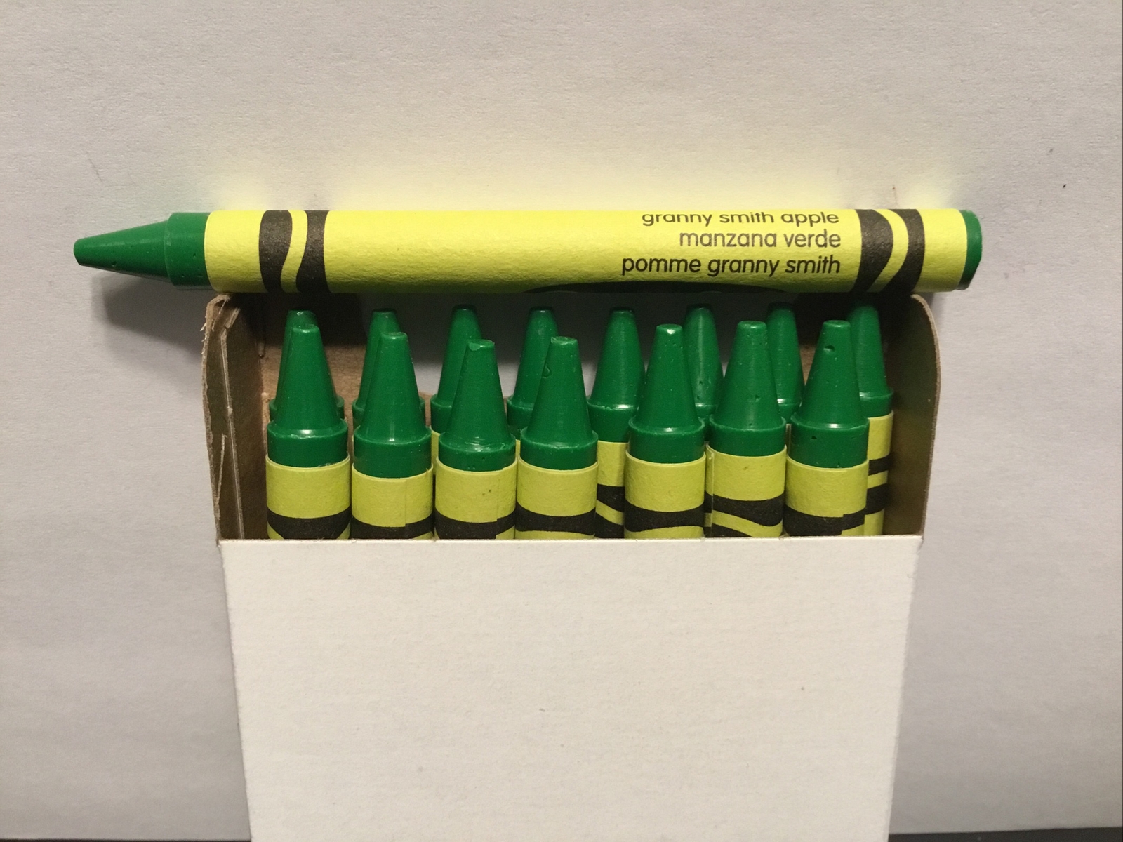 (16) Crayola Crayons (granny smith apple) BULK | eBay