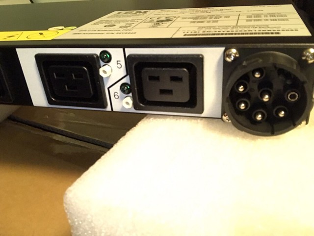 IBM DPI C19 Enterprise PDU Power Distribution Unit 9306-RTP 39Y8948 ...