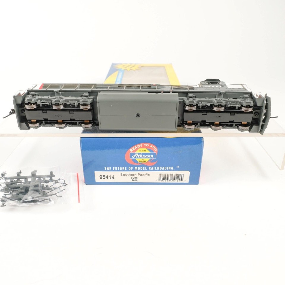 Athearn HO Scale Southern Pacific SP #9000 SD45 Diesel Locomotive 95414 | eBay