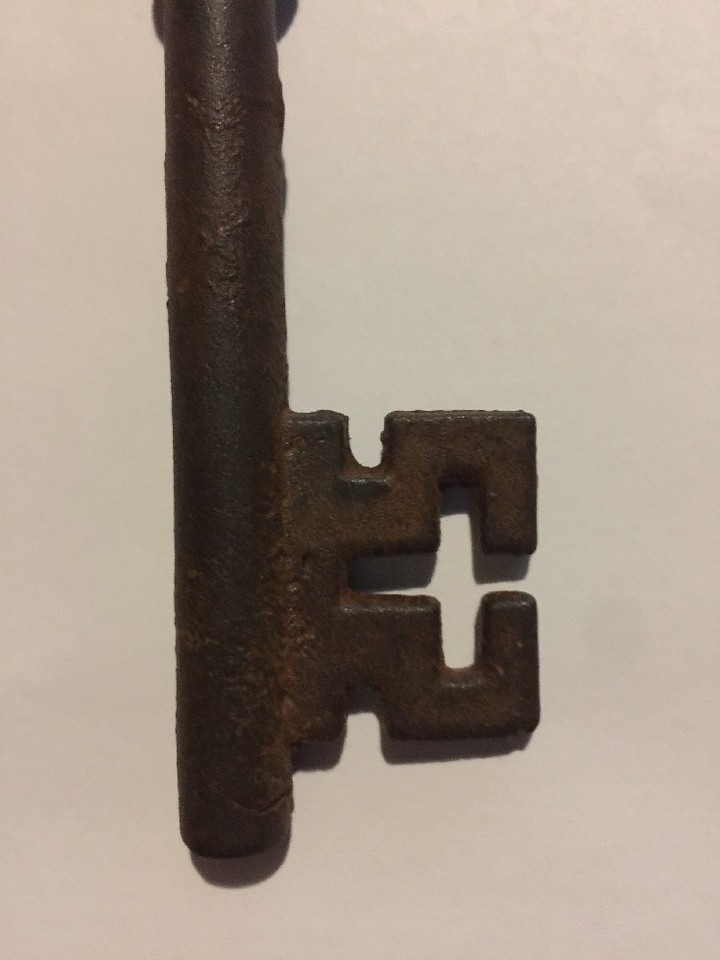 Victorian Master Door Cast Iron Skeleton Key HUGE Cathedral Patina ...