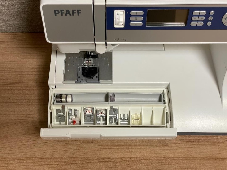 Pfaff Expression 2.0 Computerized Sewing Machine with Foot Controller ...