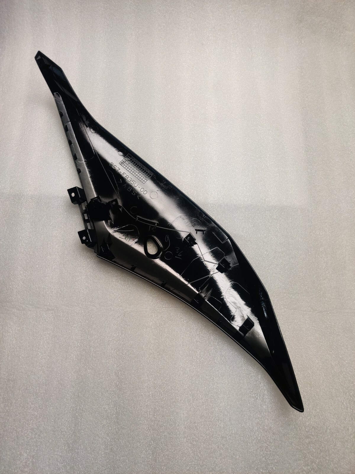 2020 Yamaha YZF R3 Left Mid Middle Fairing Cowl Black OEM BS7-F835U-00 ...