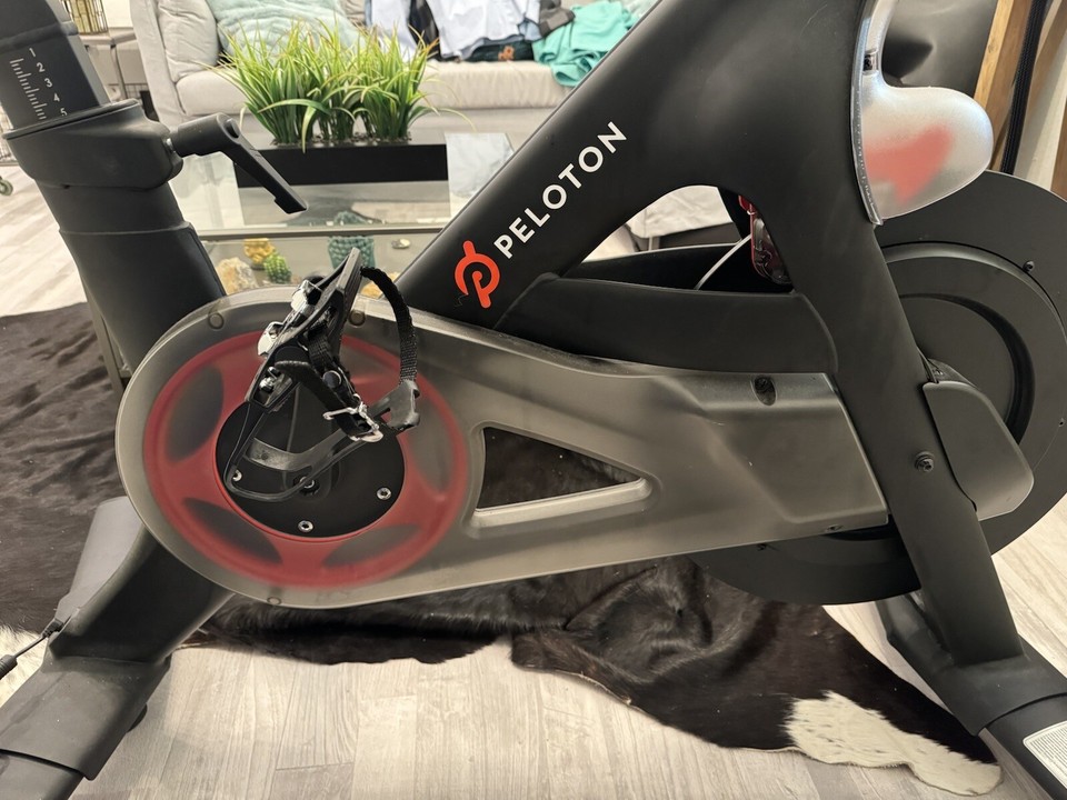 Peloton PL01 Indoor Stationary Exercise Bike - Black 810075991642 | eBay