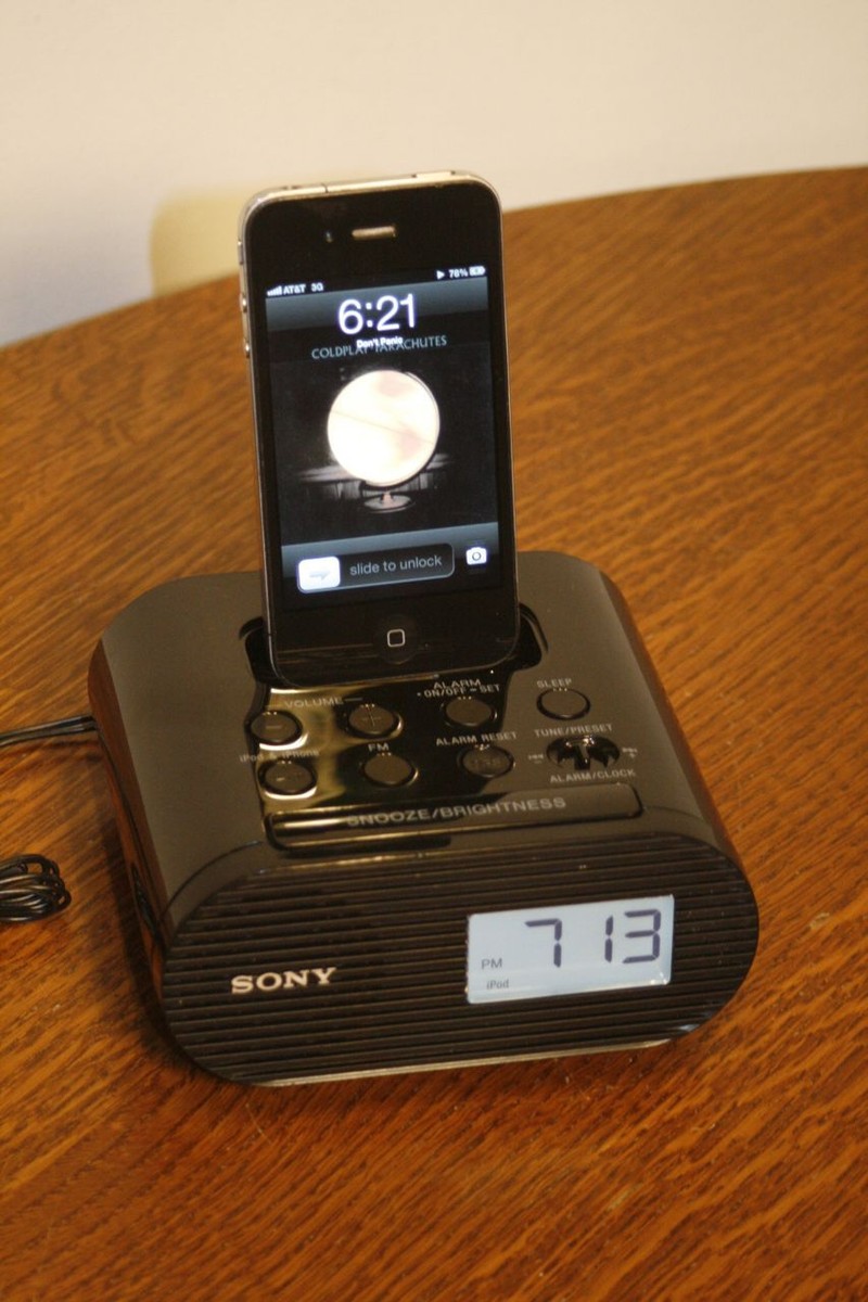Sony Dream Machine Ipod Sony ICF C1iP IPOD Dock With Clock Radio