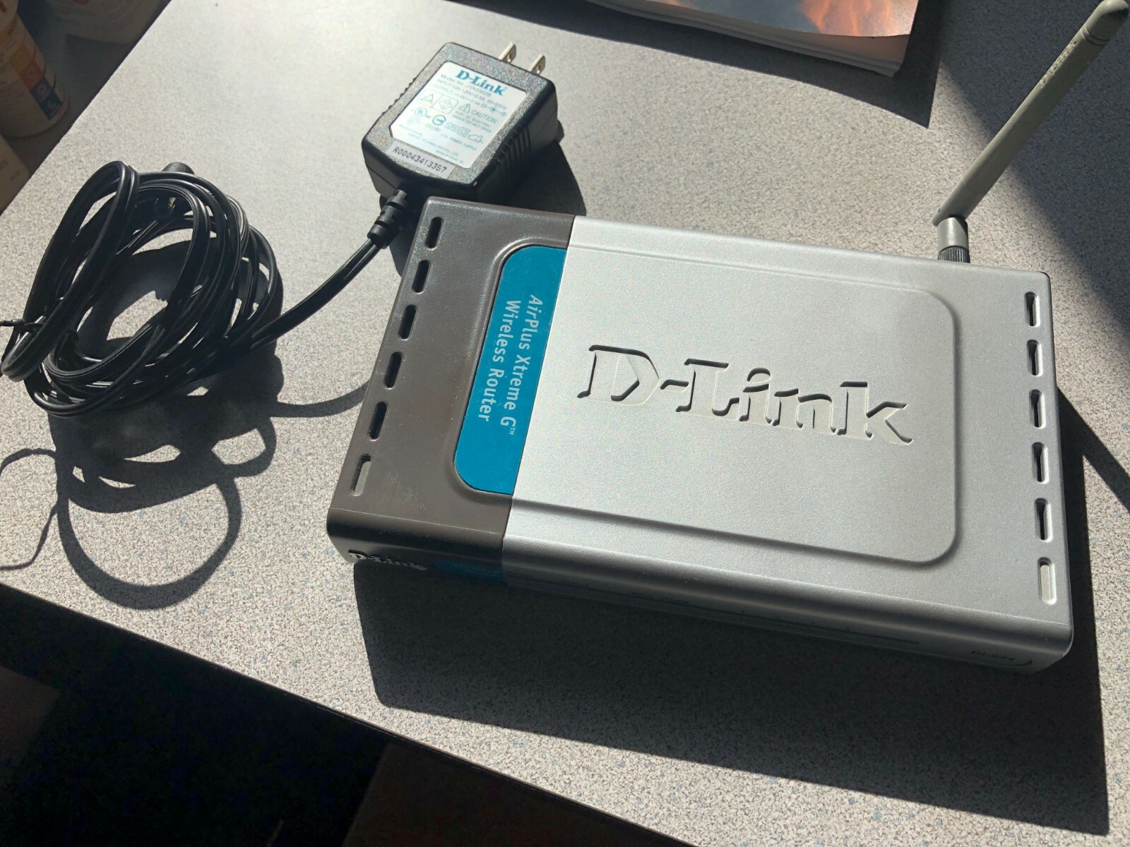 D-Link AirPlus Xtreme G DI-624 108Mbps 4-Port LAN WiFi Wireless G ...