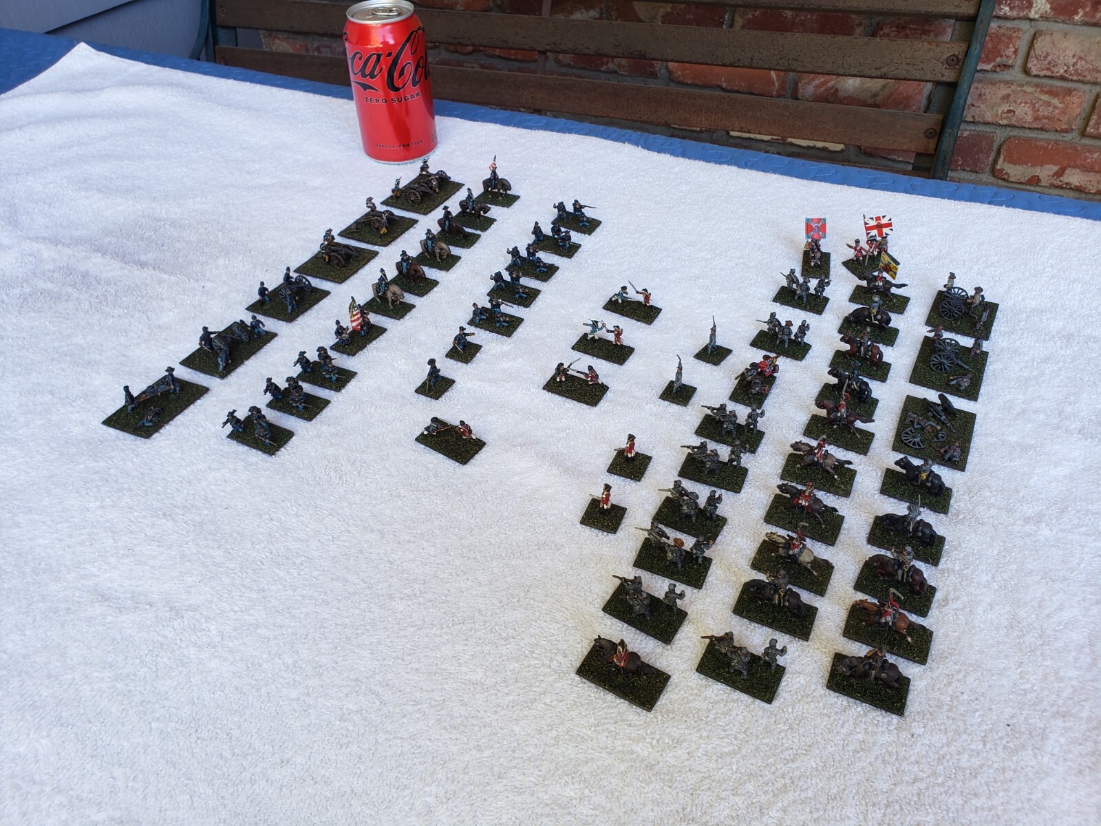 Nicely Detailed 60-Piece Heavy Metal HO Scale Toy Soldier Set! | eBay