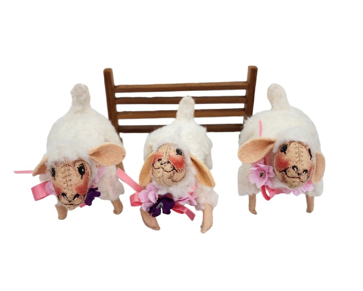 Vintage 1992 Annalee Poseable Nativity White Sheep Lambs Dolls Wooden ...