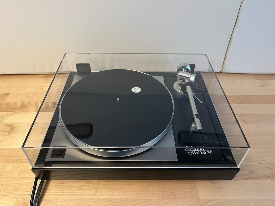 Linn LP12 Turntable - Linn Ash Plinth/Linn Ittok LVII/Cirkus/Valhalla ...