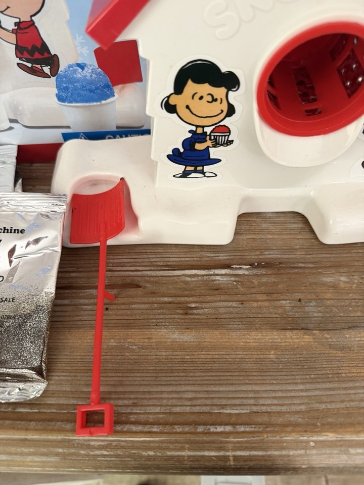 Snoopy Sno-Cone Machine, Snow Cone Shaved Ice Maker Ice Shaver, Snoopy ...