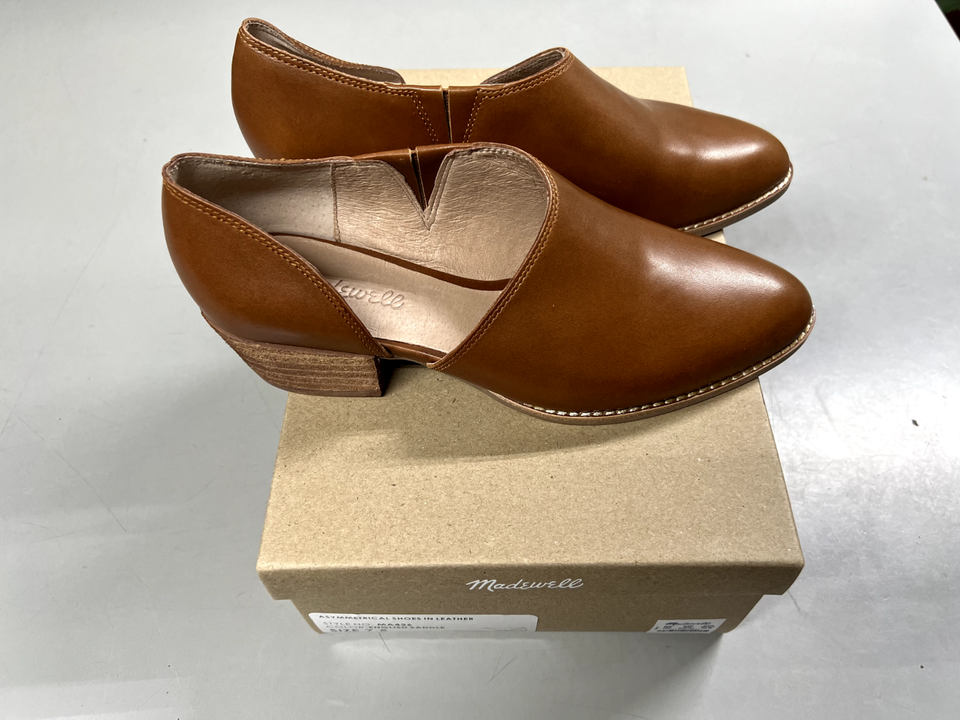 Madewell Size 7.5 Asymmetrical Shoe in English Saddle Leather: Light ...
