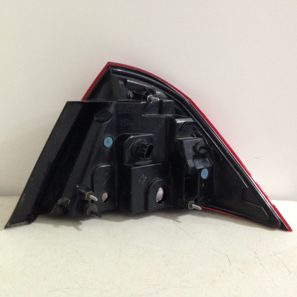 2005 2006 2007 Mercury Montego Left DRIVER Side LED Tail Light Lamp OEM ...