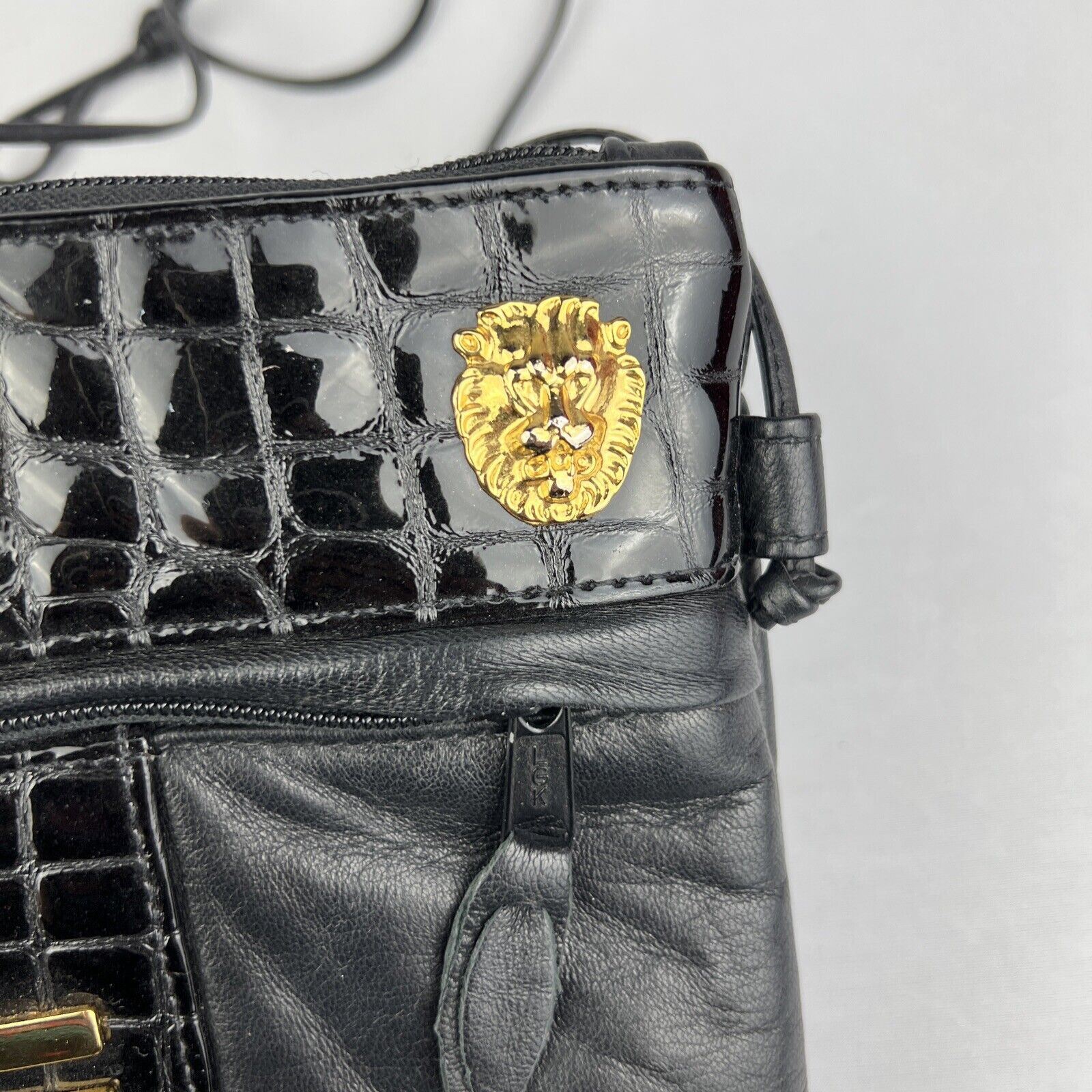 CACHE Black Gold Leather Crossbody Purse Lion Head St… - Gem