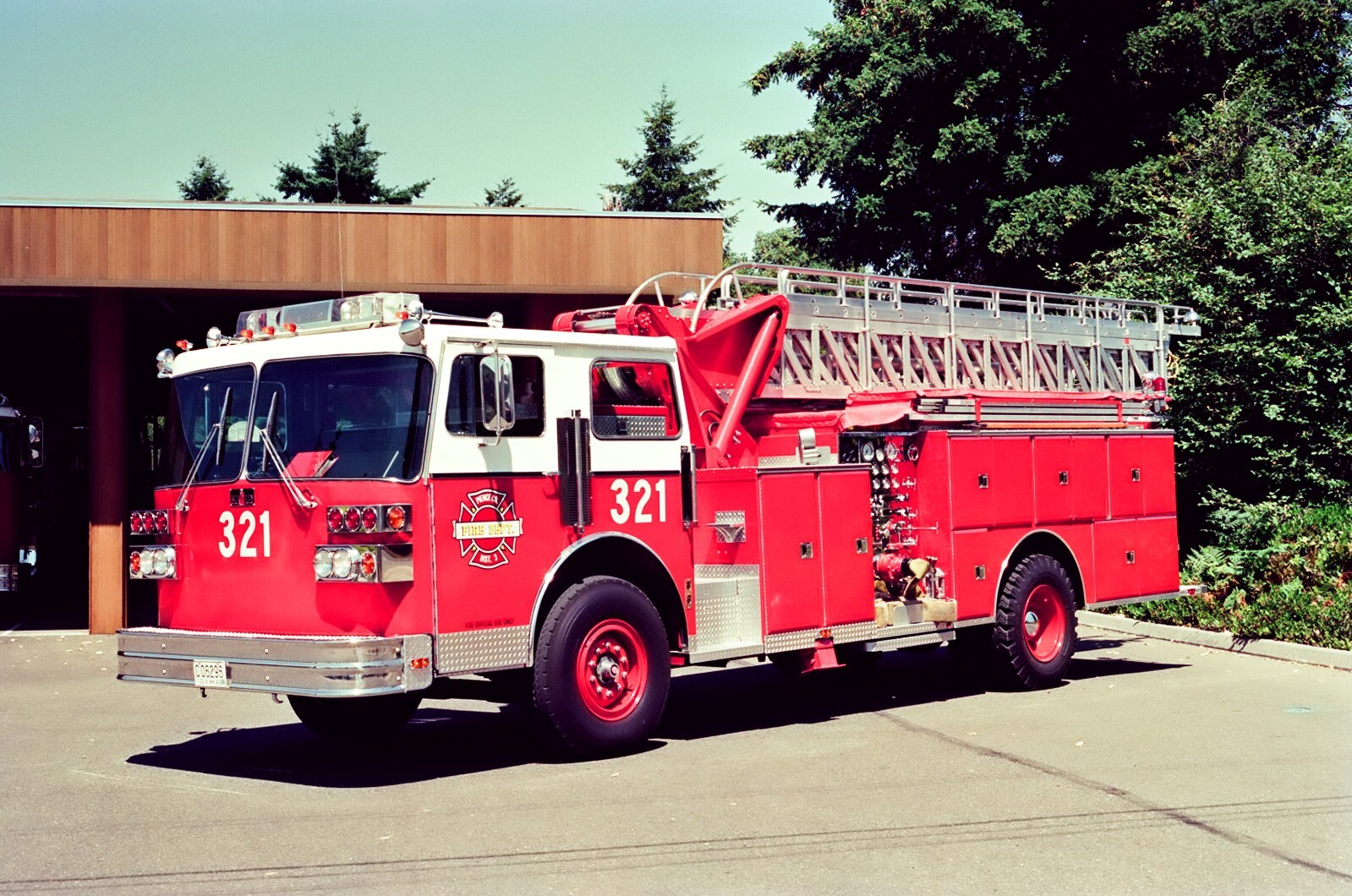 FIRE RIG PHOTOS ON ZIPDRIVE - IMAGES OF 247 RIGS FROM PIERCE AND KITSAP ...