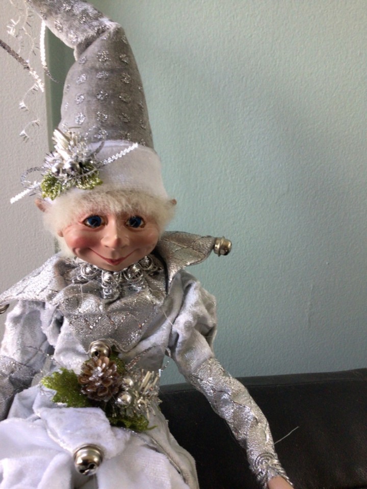 NEW CHRISTMAS PIXIE ELF 18" DECORATIVE WIREFRAME DOLL STYLE B - "Jester ...