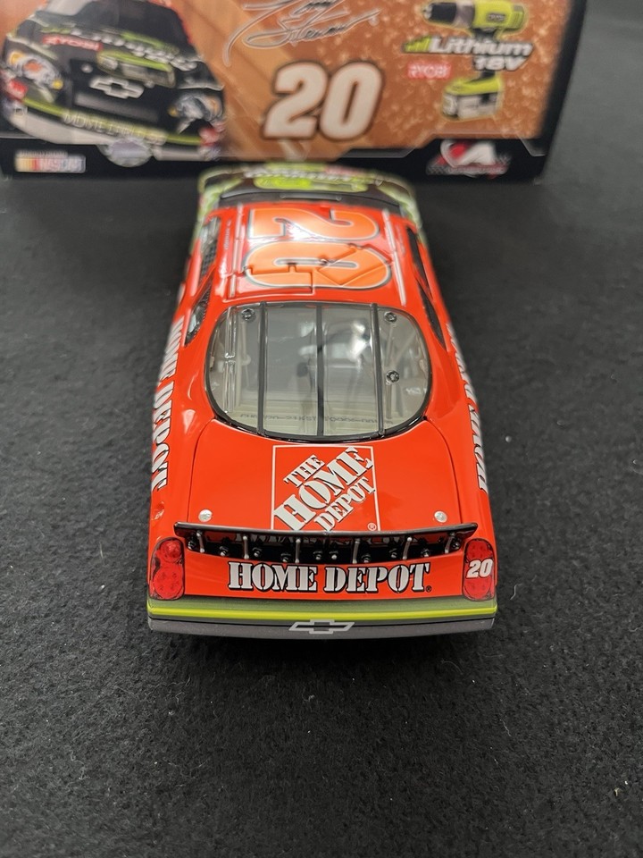 2007 Tony Stewart #20 Home Depot/Ryobi NASCAR Diecast 1:24 Monte Carlo ...