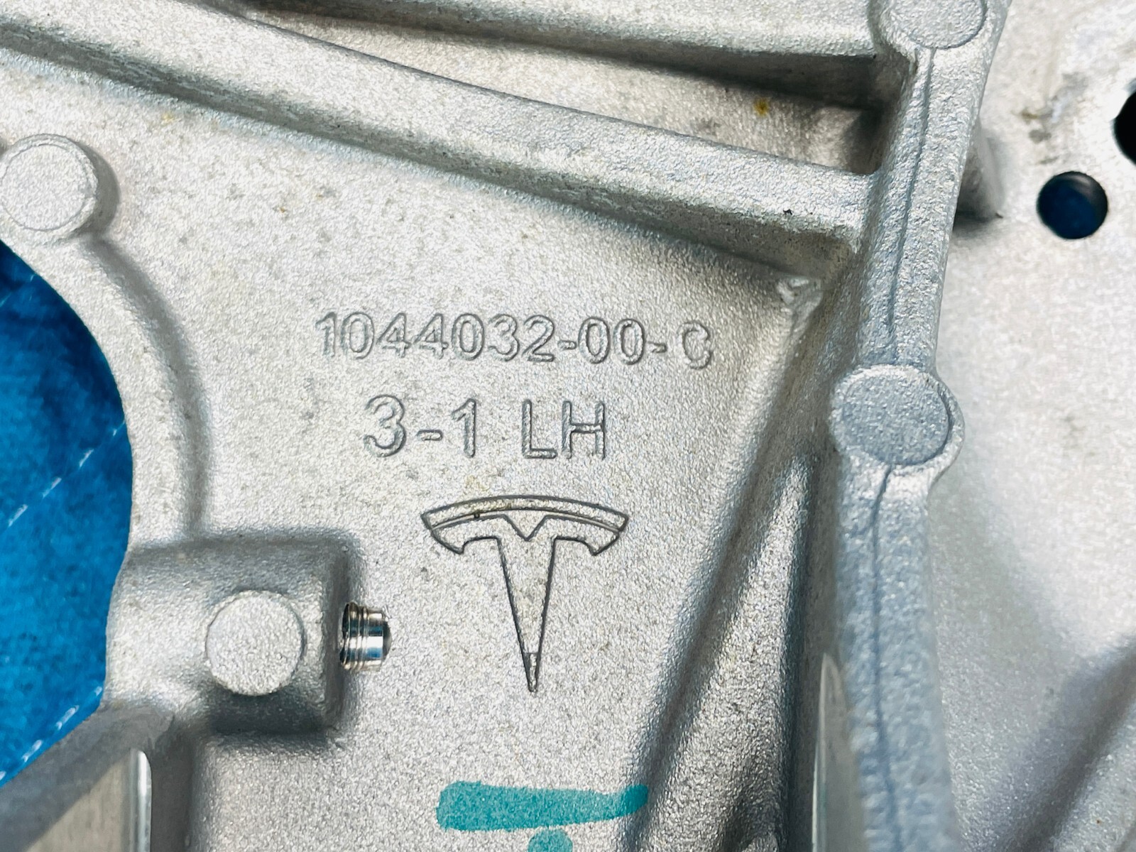 Tesla Model 3 Front Driver's Upper Strut Mount Bracket 24K 2017-2023 ...
