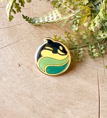Vintage Sea World Round San Diego Circle Lapel Hat Pin Shamu Orca Whale ...