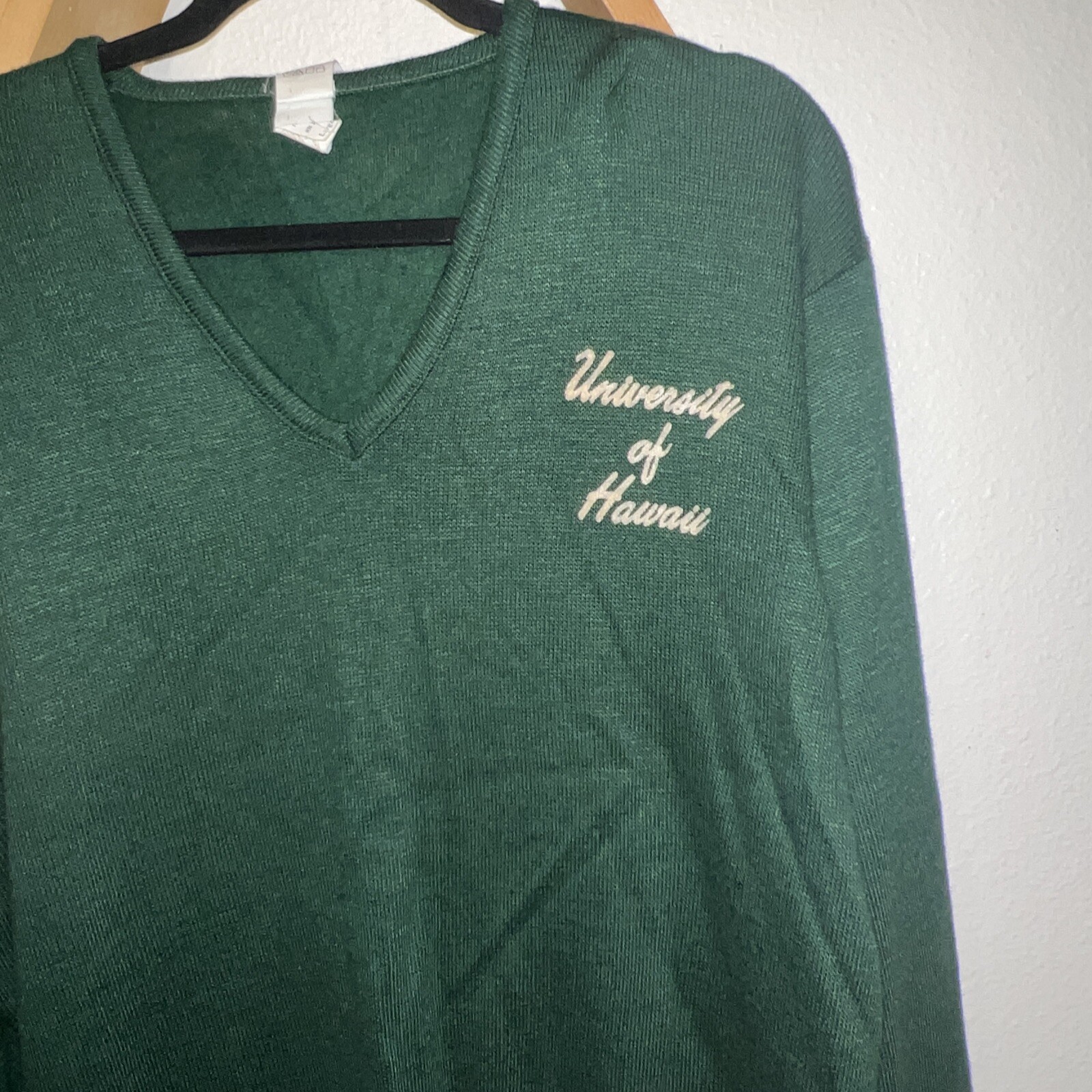 Vintage VELVA SHEEN UH University Of Hawaii V-neck Sweater Green L 60s ...