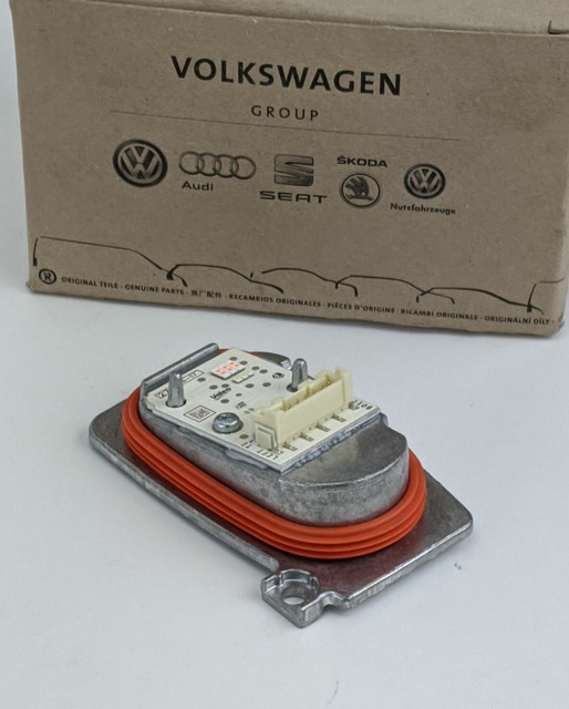 Genuine OEM Audi A3 Left Headlight LED Control Unit 8V0998473A for sale ...
