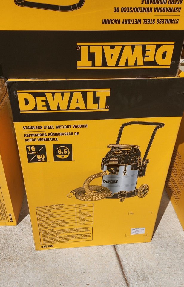 DEWALT 16 Gallon Poly Wet/Dry Shop Vacuum Cleaner Stainless w ...