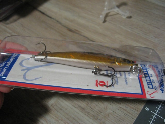 Challenger 3 1/2" Junior Minnow Lure in Color Brown Trout for Bass ...