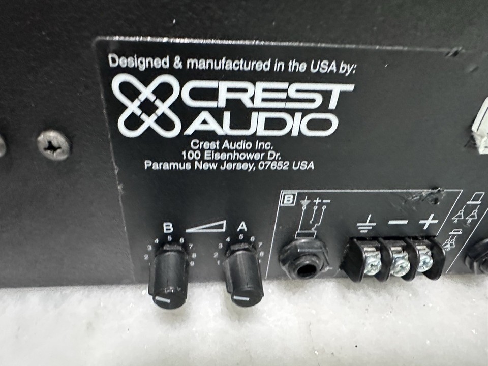 Crest Audio VS900 Black Wired Portable 120Volt 60Hz Professional Power ...