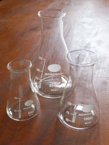Glass Conical Flasks for Young Scientists Science Educational Chemistry ...