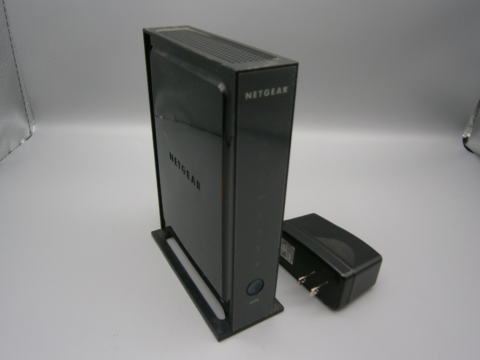 NETGEAR WNR2000 V4 4-Port Wireless N 300 Router B | eBay