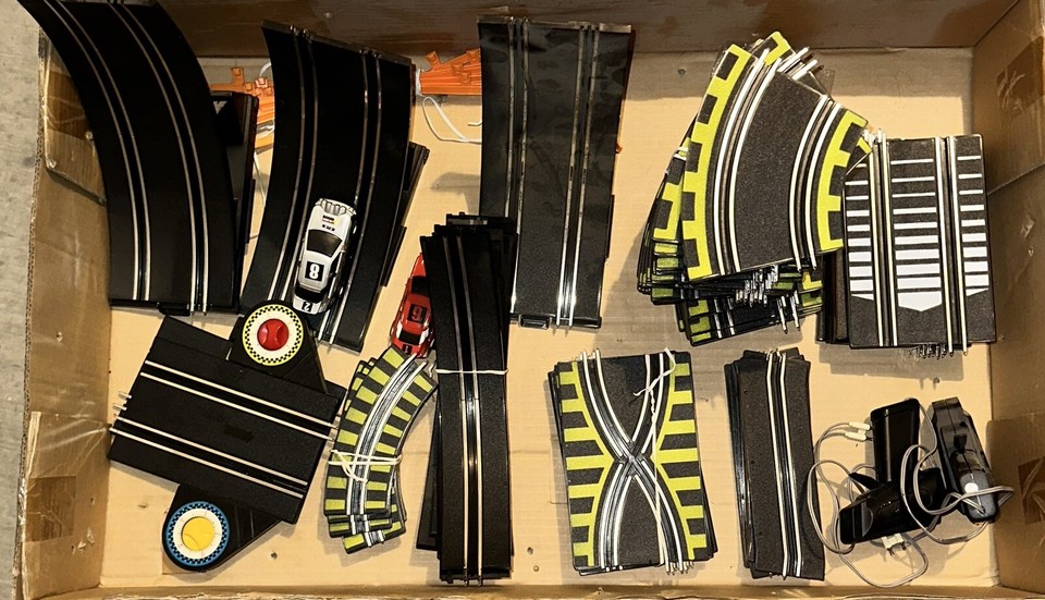 Big Racer Road Racing Set- Electric Powered 672197662608| eBay