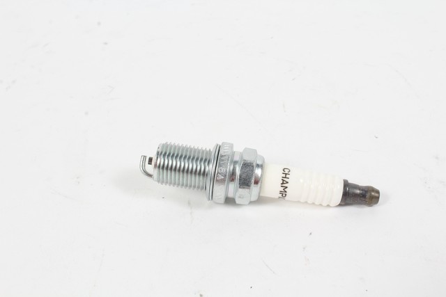 Champion OEM 444 Replacement RC7YC3 Copper Plus Spark Plug for sale ...
