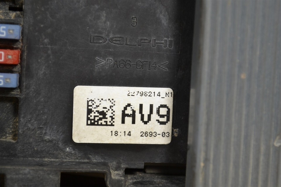 2010-2014 Chevrolet GMC Engine Fuse Box Relay Control Module 22798214 ...