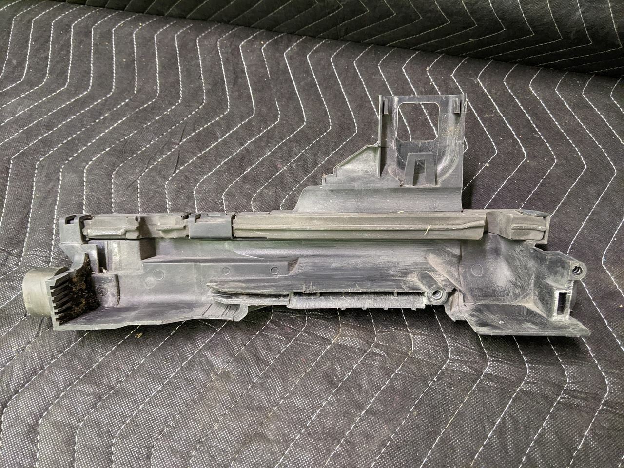 BMW E46/E83/E85/E86 Radiator Support Bracket 17117530254 | eBay