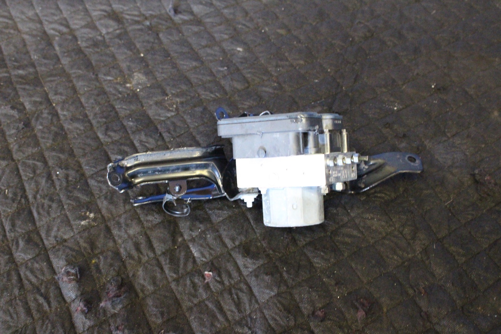 2014 14 Subaru BRZ 2.0 OEM FACTORY ABS BRAKE PUMP MODULE UNIT 4UGSE ...