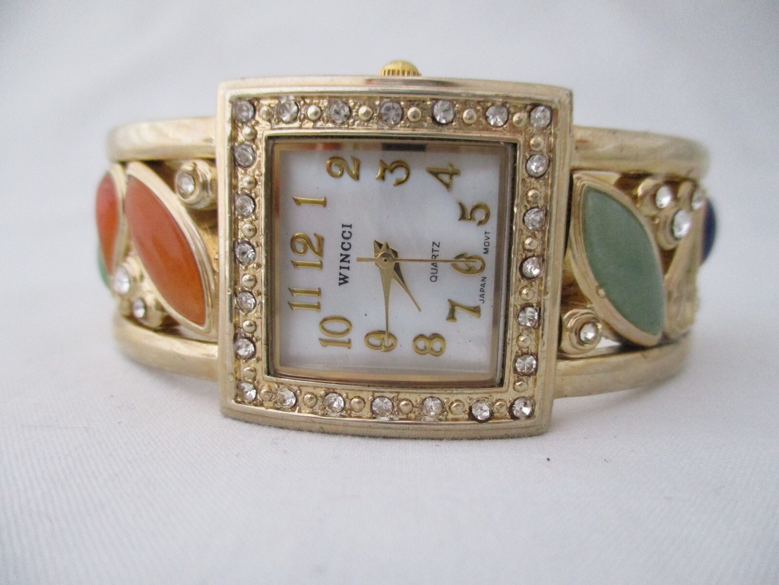 Wincci Women's Gold Toned Cuff Band Analog Watch - Gem