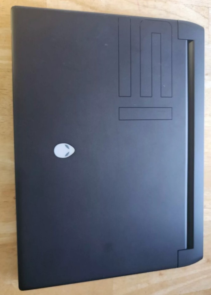 Alienware M15 R7 Ryzen 9 6900HX, 2TB SSD, 32GB DDR5 Memory, RTX 3080 ...