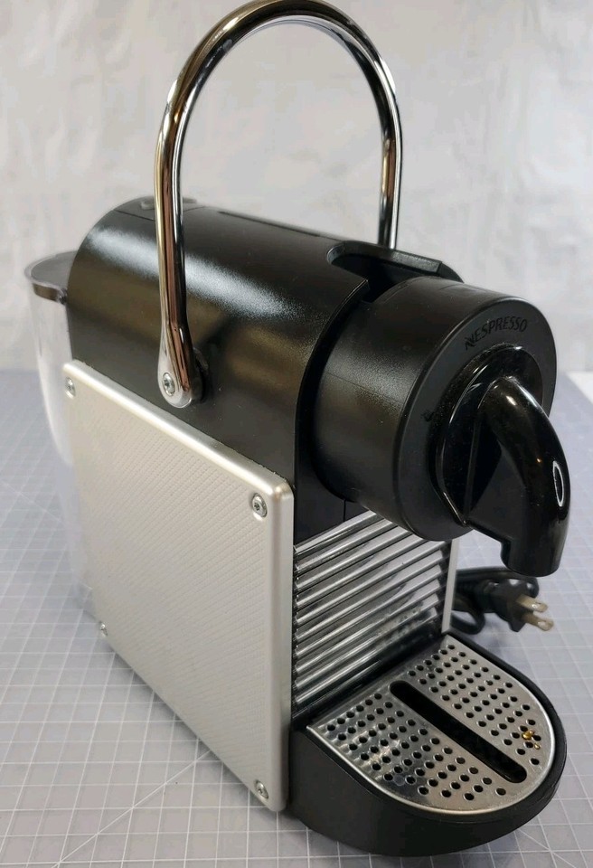 Delongi Nespresso Pixie Nespresso D61 Pod Espresso Maker Switzerland ...