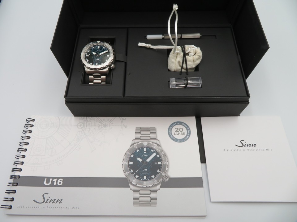 Pre-owned Sinn U16 LE 1026.010 on H-Link Quick Adjust Bracelet 189/1000 ...