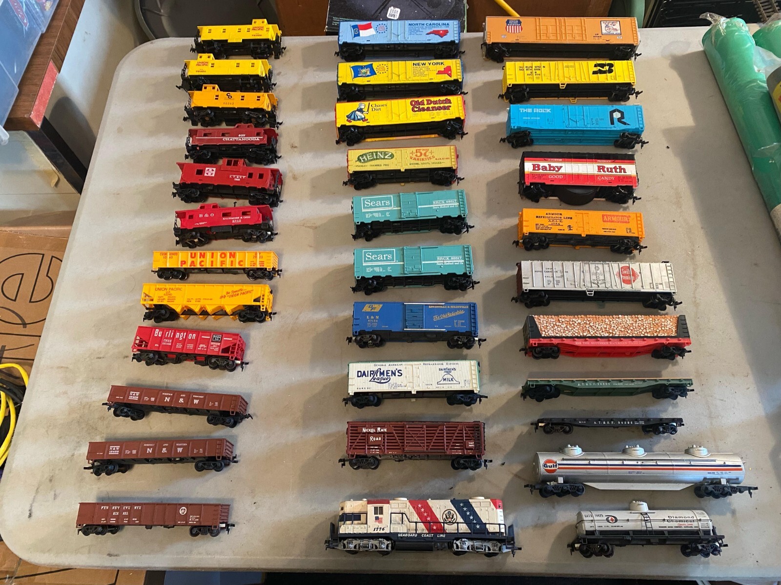 Lot of Ho Scale Model Trains 41 in total | eBay