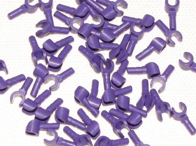 LEGO LOT OF 50 NEW DARK PURPLE MINIFIGURE HANDS GLOVES BODY PARTS ...