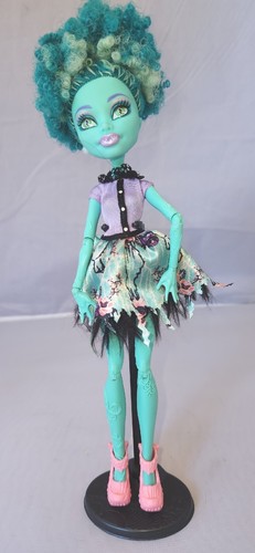 MONSTER HIGH HONEY SWAMP DOLL ~ Frights Camera Action Hauntlywood ...