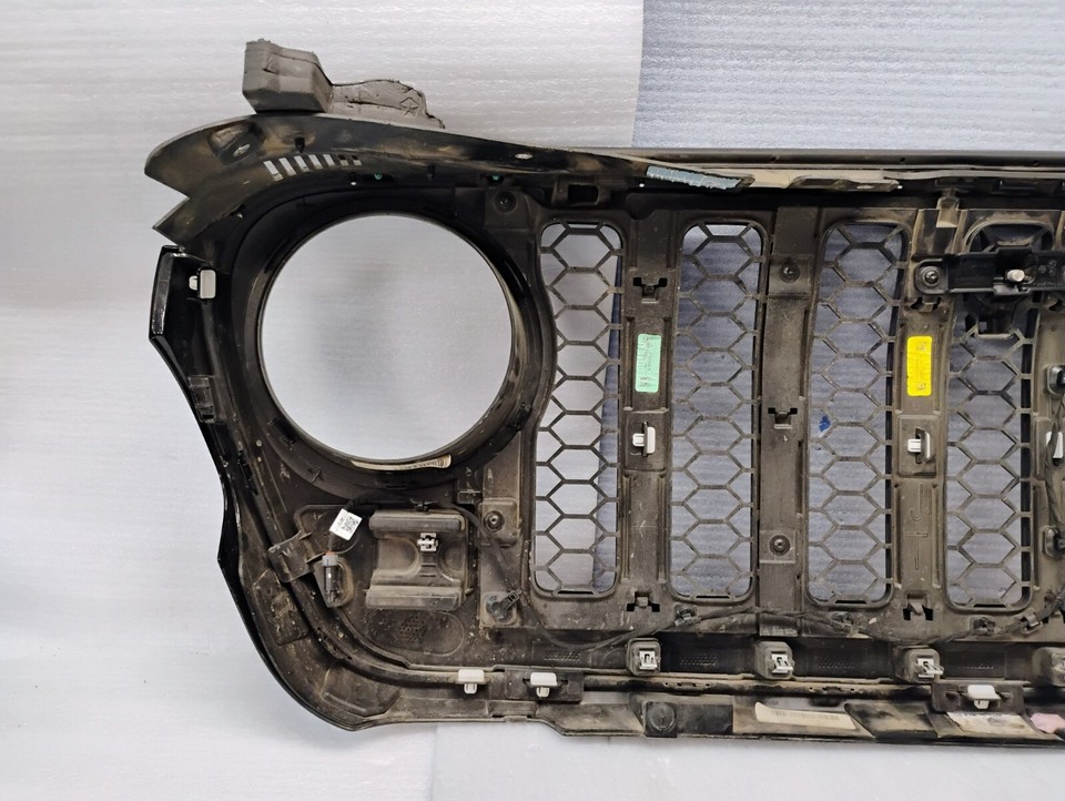 2018-2024 Jeep Wrangler Gladiator OEM Black Grille w/Camera Mount ...