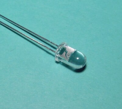 7 x Led Rouge 5mm haute luminosité 1000mcd Kingbright L-53SRC-C | eBay