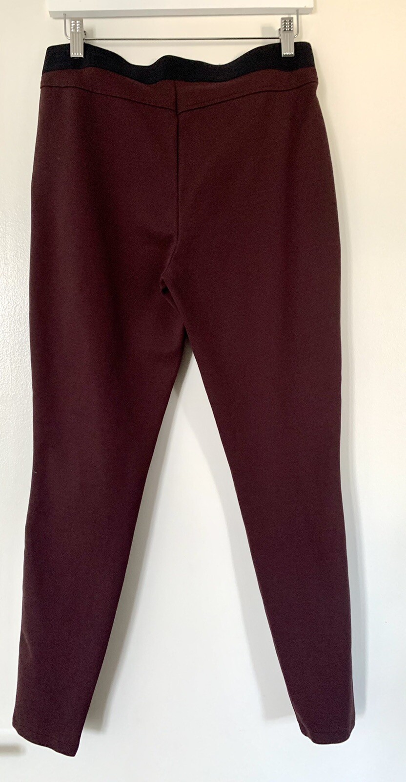 Gap maroon stretch Capri pants with sideline M - Gem