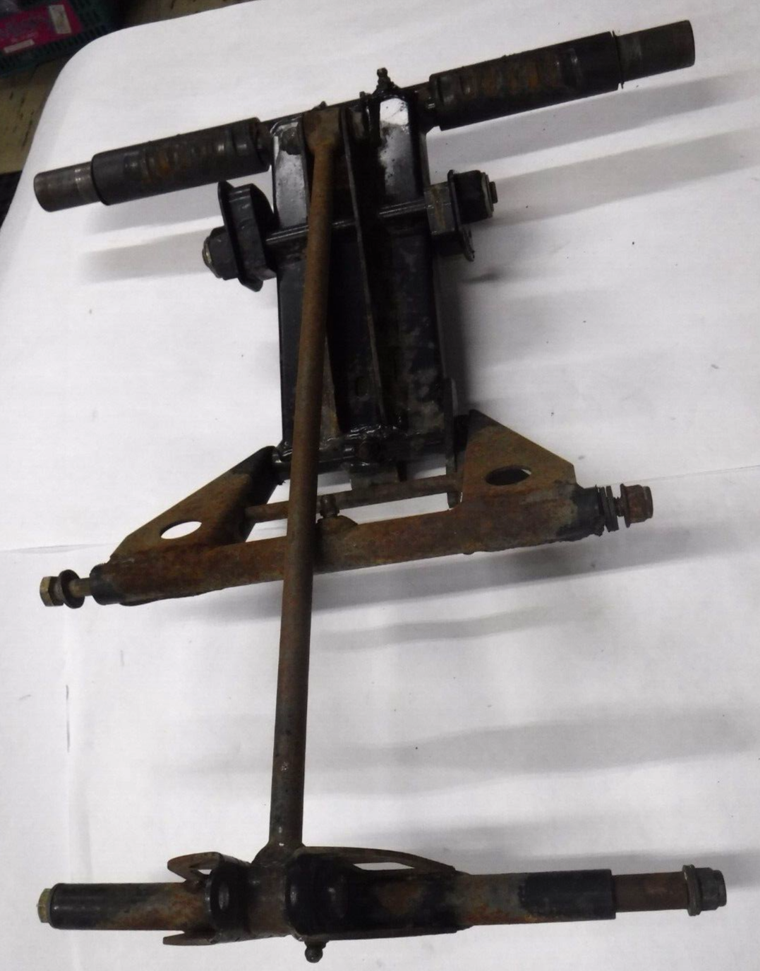 OEM 2004 04 SKIDOO SUMMIT 800 REV HIGHMARK X REAR TORQUE PIVOT ARM ASSY ...