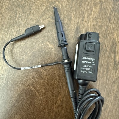 Tektronix TPP1000 Oscilloscope Probe CAT II 3.9pF 1GHz 300V C031302 | eBay