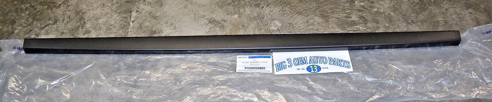 2005-2008 Ford F-150 Style Side Black Tail Gate Cap new OEM 5L3Z ...