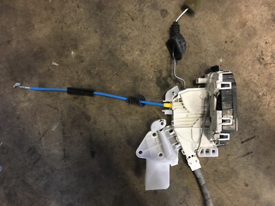 Mercedes Benz E Klasse W212 Türschloss Vorne Links A2047201535 | eBay