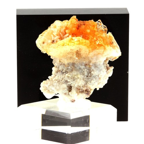 Minerals And Gemstones. Hyalite Opal (Var: OPAL-AN). 920.0 Ct. San Lui ...