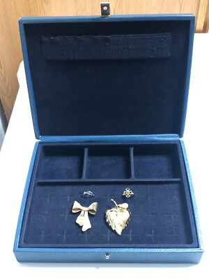 Vintage Avon Box with Gold tone Silver tone Jewelry two Rings and two ...
