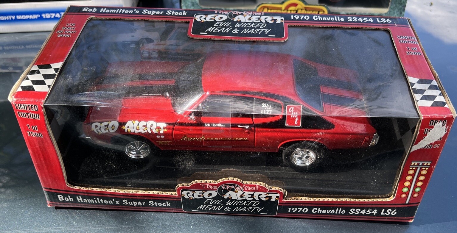 1:18 Ertl #29108 Bob Hamilton's Super Stock "Red Alert" 1970 Chevelle ...